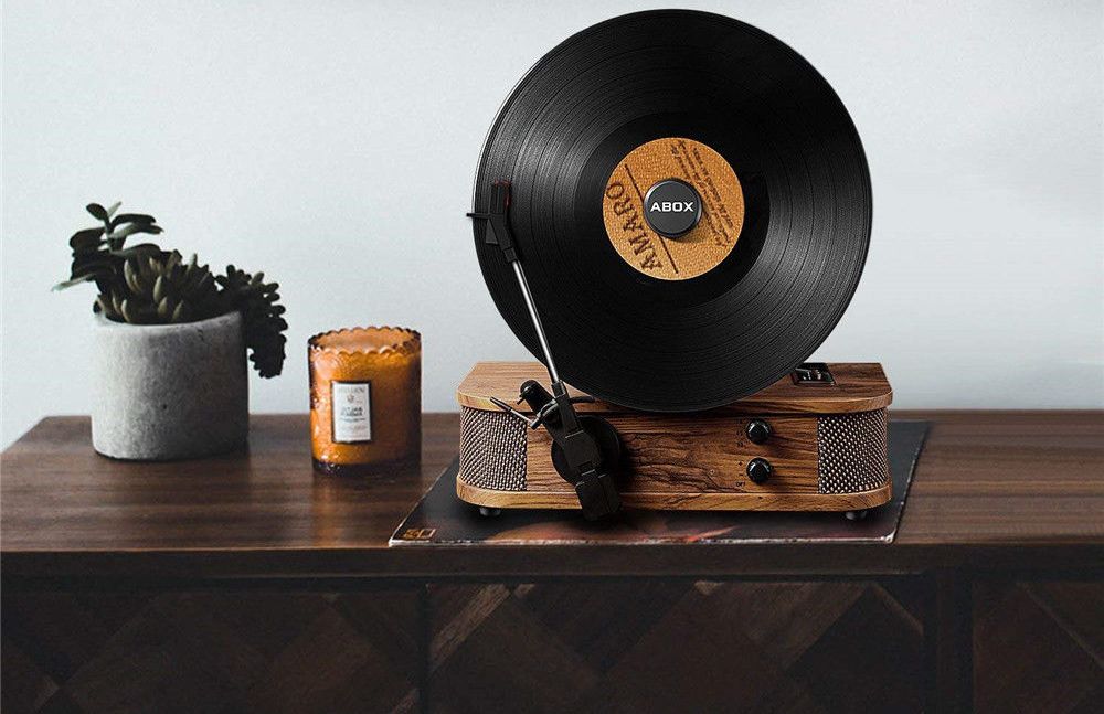 8 Best Bluetooth Turntables (Winter 2023) – Reviews & Buying Guide