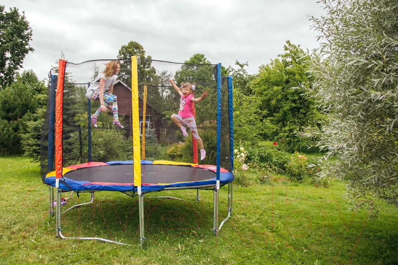 8 Best Trampolines (Winter 2025) – Reviews & Buying Guide