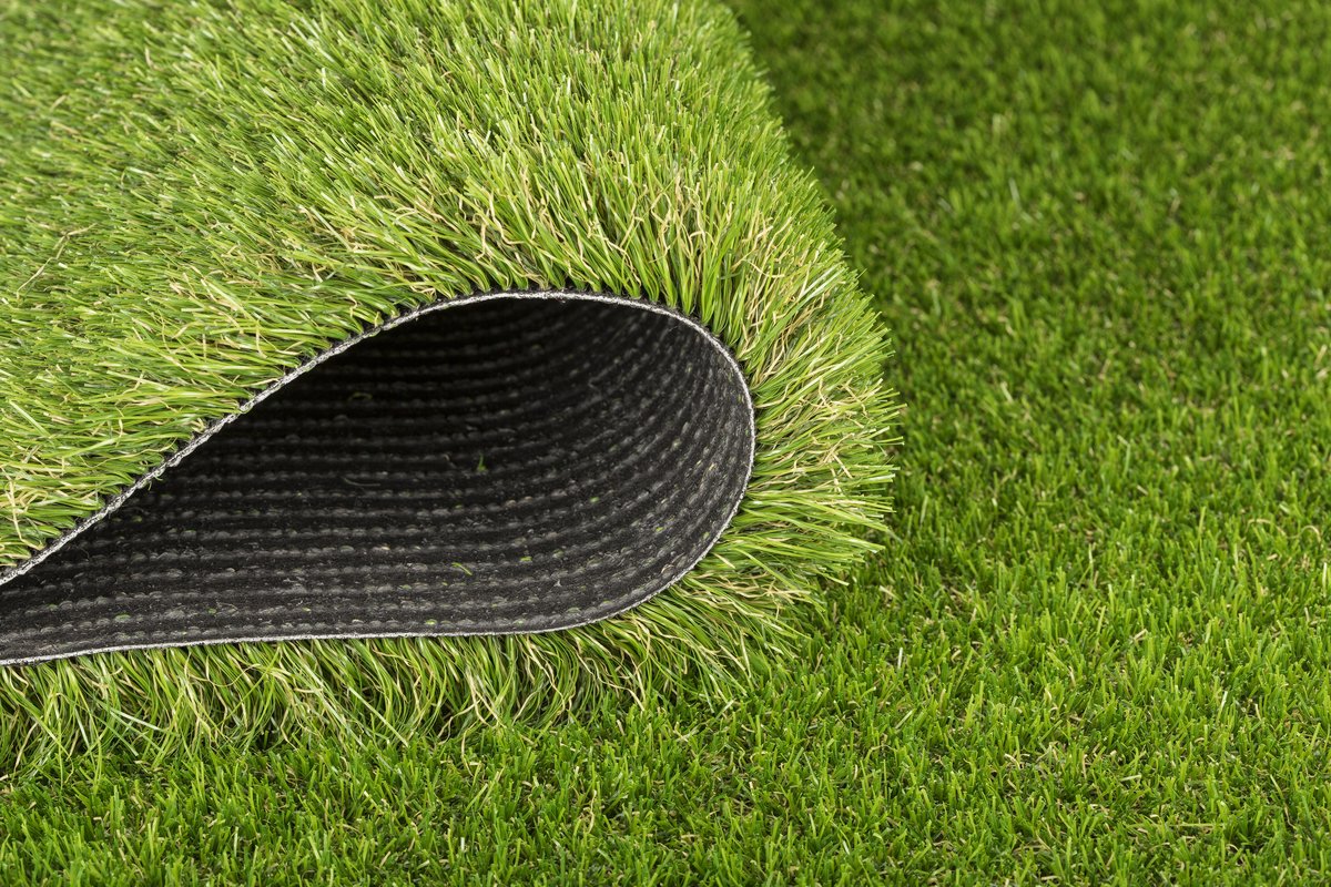 7 Best Artificial Grass Products (Winter 2025) – Reviews & Buying Guide