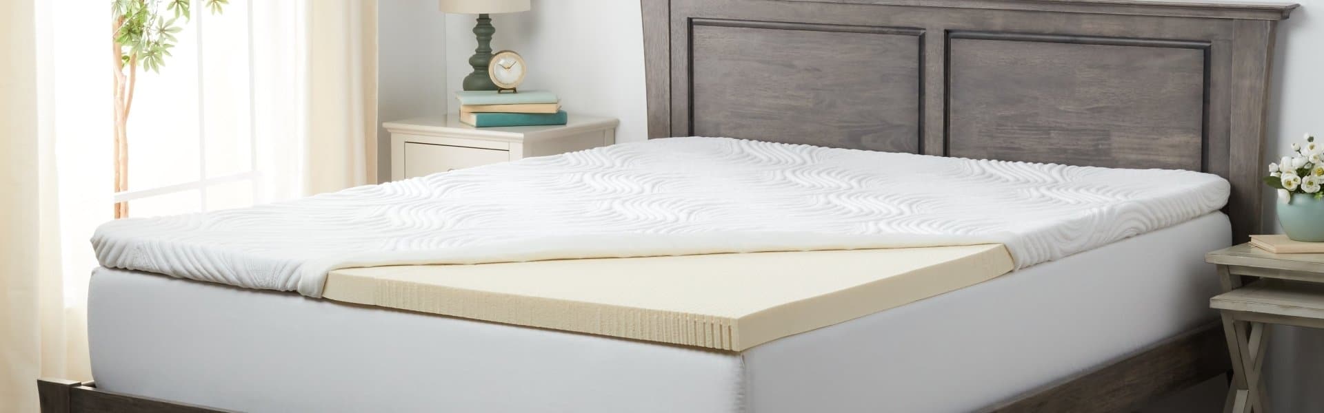 7 Best Mattress Toppers for Side Sleepers (Winter 2025) – Reviews & Guide