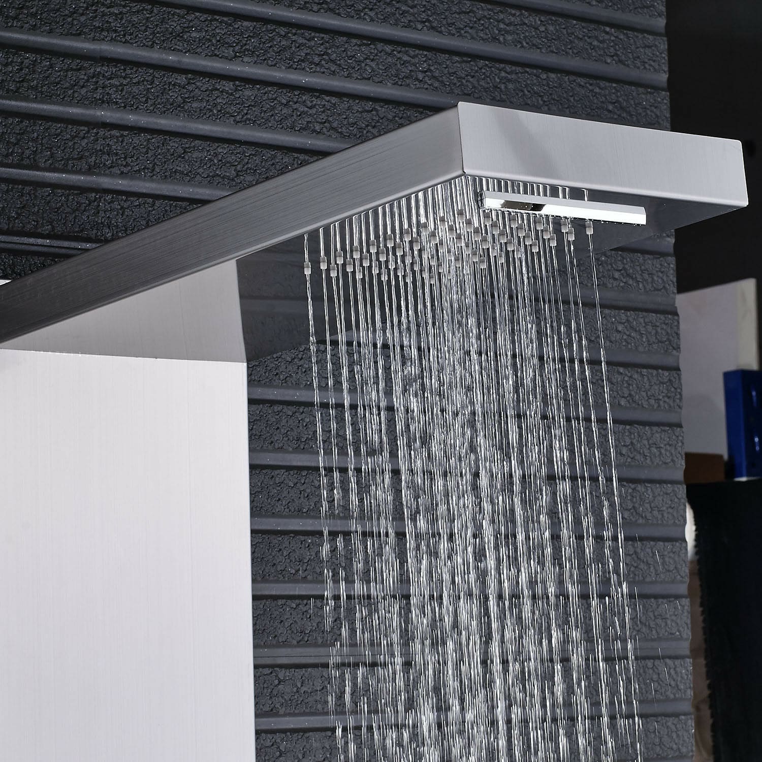 7 Best Shower Panels (Winter 2025) – Reviews & Buying Guide