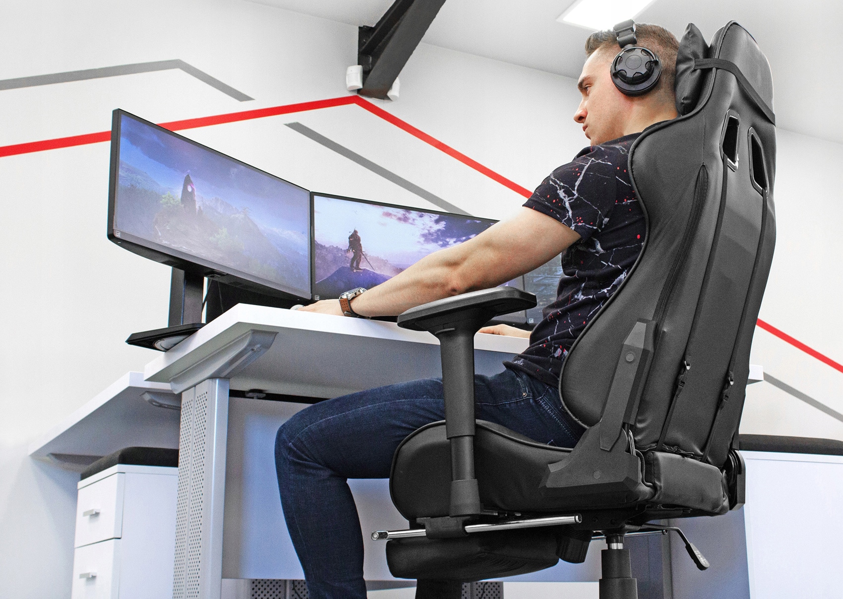 7 Best Gaming Chairs under $300 (Winter 2025) — Reviews & Buying Guide