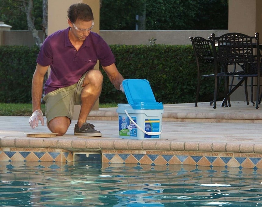 5 Best Pool Chlorine Tablets (Winter 2025) — Reviews & Buying Guide