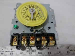 7 Best Pool Pump Timers (Spring 2024) – Reviews & Buying Guide