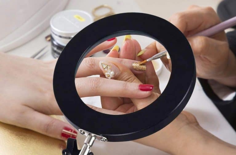 10 Best Magnifying Lamps (Winter 2025) – Reviews & Buying Guide