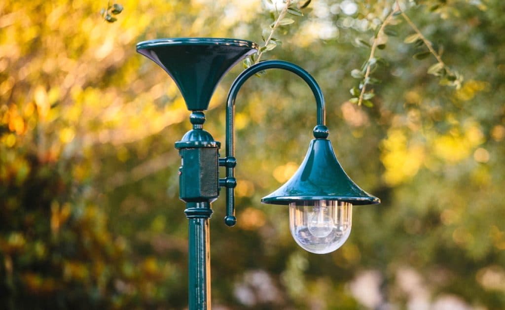 12 Best Solar Lamp Posts (Fall 2023) — Reviews & Buying Guide