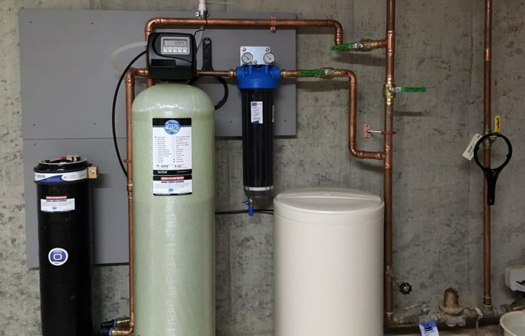 9 Best Iron Filters for Well Water (Winter 2024) — Reviews & Buying Guide