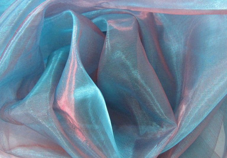 Organza vs Tulle: Textures and Best Uses Compared